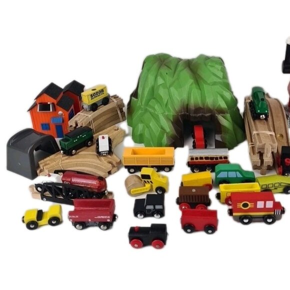 Thomas & Friends | Toys | Lot Jungle Pass Wooden Railway Thomas Friends ...